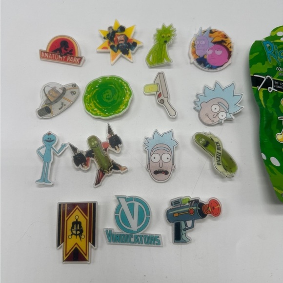 Other | Rick And Morty Series 1 Collectible Shaped Buttons Pins Lot Of ...